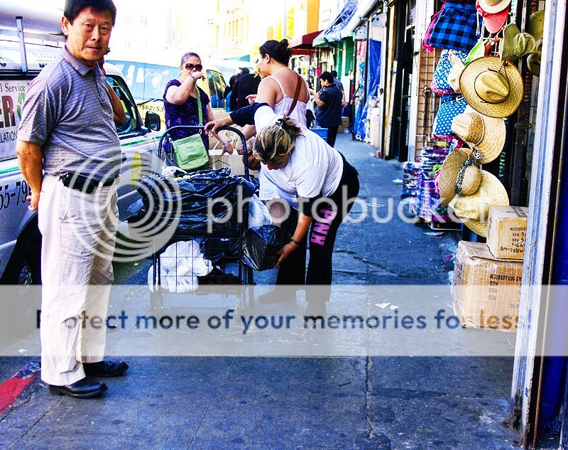 Street scenes from the Toy District in L.A. - Pentax - Photo.net